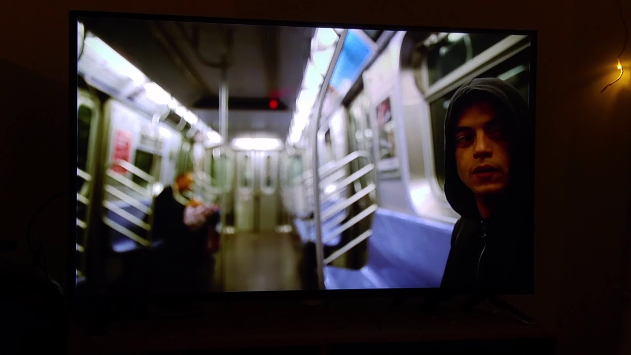 Mr Robot - Funny subway man on keyboard - YouTube
