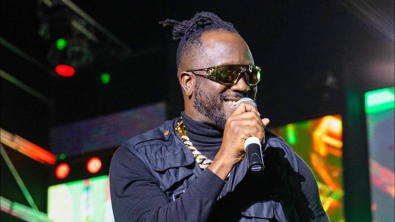 Bebe Cool shuts Oba Fest - YouTube