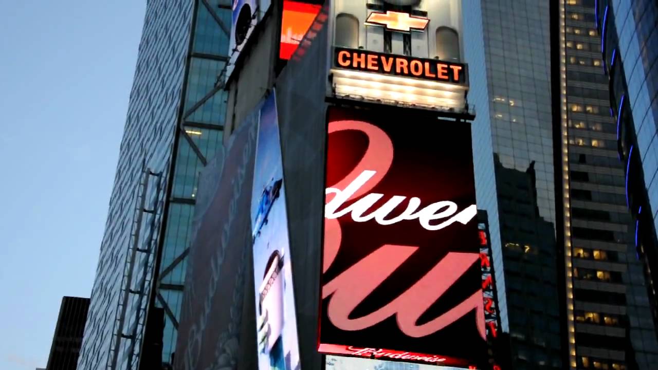 Times Square HD - YouTube