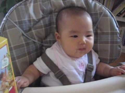 Jacklyn Loves Earth's Best Cereal   Most Memorable Feeding Contest