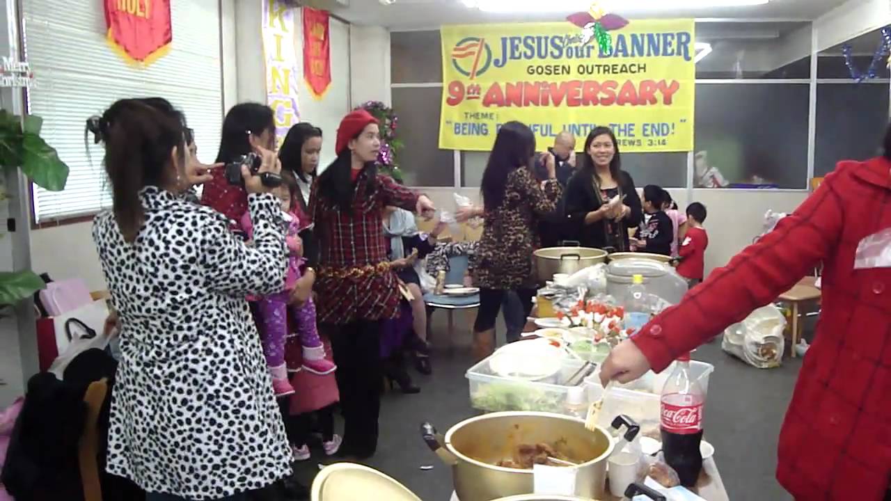 Jeus our banner crowd in Gosen city - YouTube
