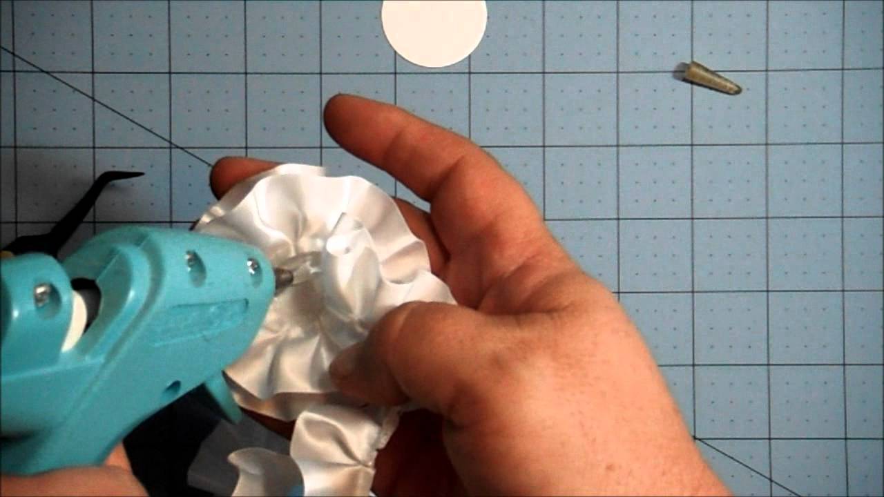 Box Pleated Trim Flower Tutorial - YouTube