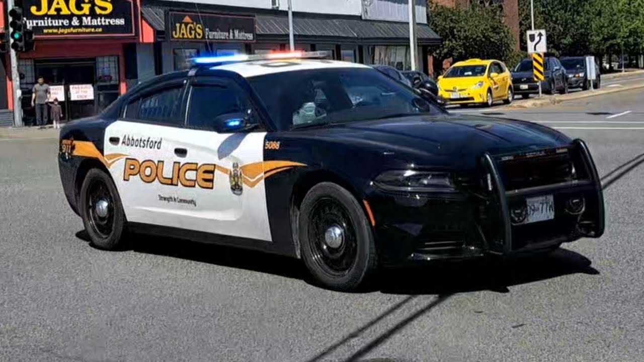 **Engine Roar** Abbotsford Police Department Marked Dodge Charger ...