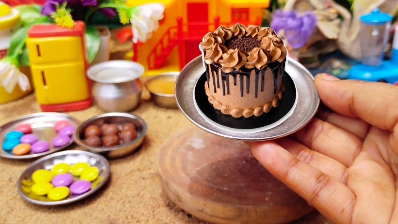 Miniature Chocolate Cake Recipe | Dark Fantasy Chocolate Cake Recipes ...