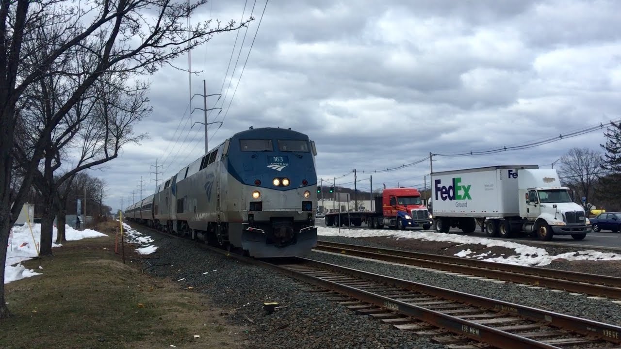 Evening Amtrak Trains in Wallingford, CT!!! - YouTube