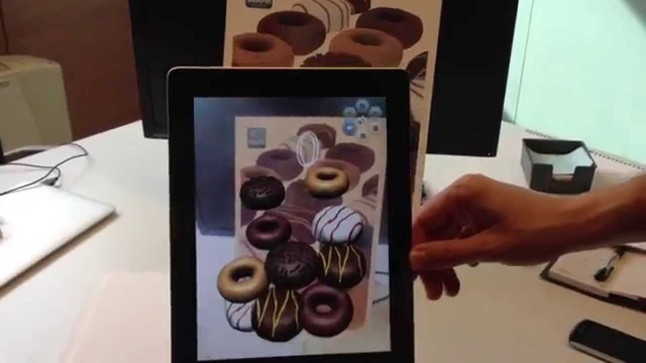 Cartel interactivo experiencial - YouTube