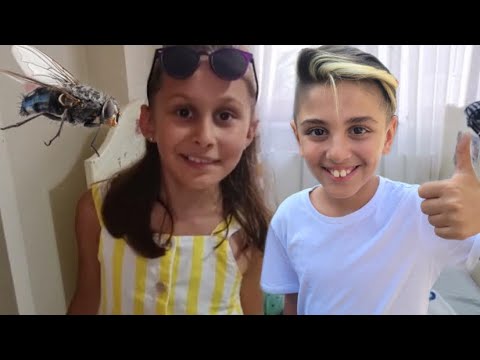 EVİN İÇİNDE GARİP YEŞİL IŞIKLAR VAR !! UZALILAR MI GELDİ ?