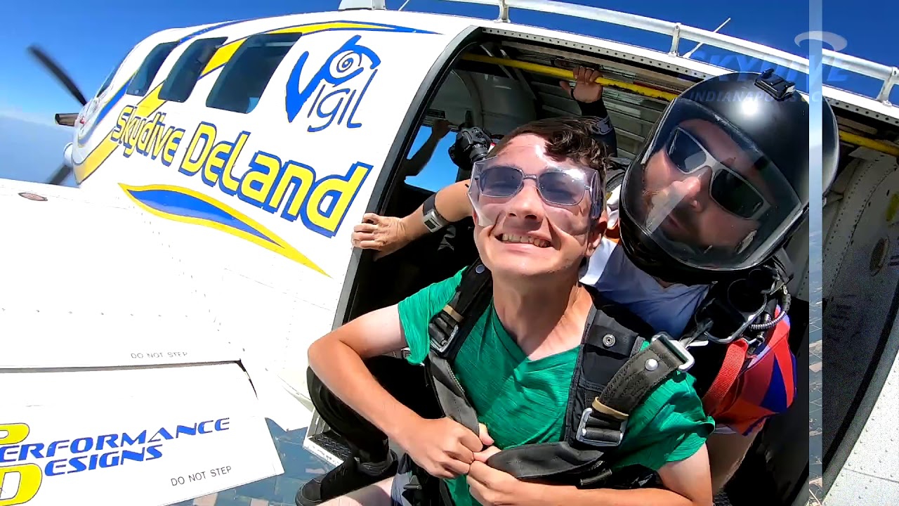Evan Bishop's Tandem Skydive at Skydive Indianapolis! - YouTube