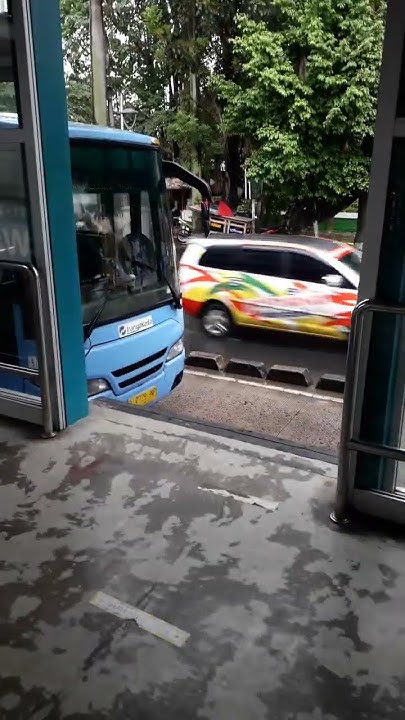 transjakarta kopaja, Tanah abang - batusari - YouTube