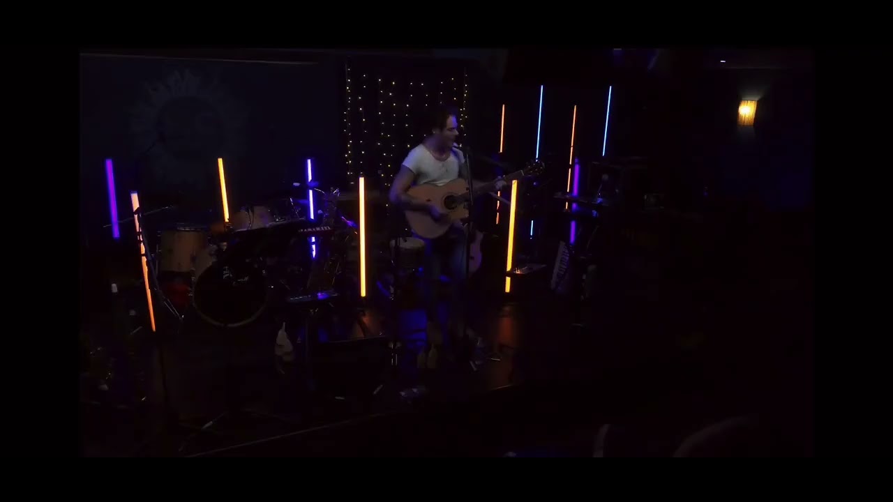 “That’s Alright by Me” Live at The Madding Crowd, Bournemouth - YouTube