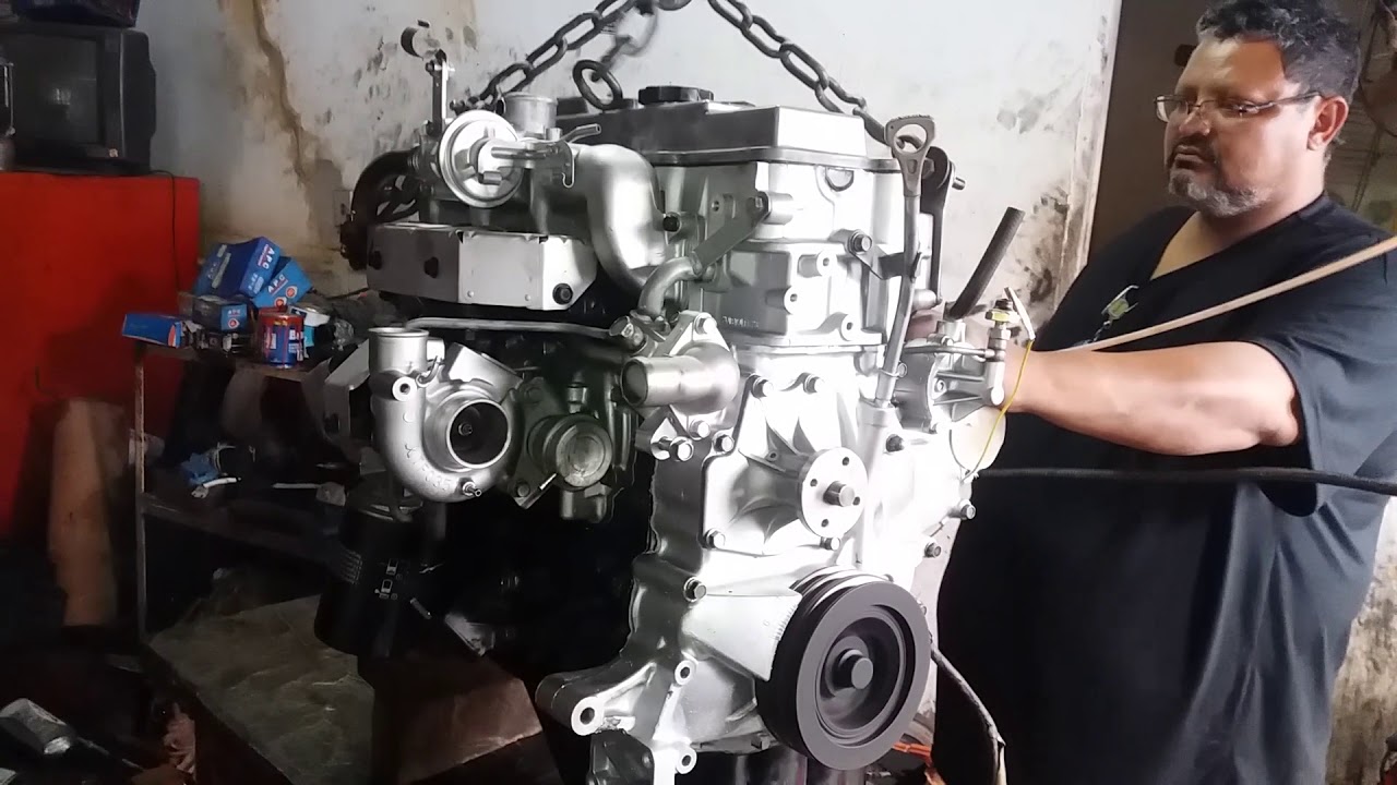 Motor pajero 2.8 feito 4m40 funcionano na bancada - YouTube