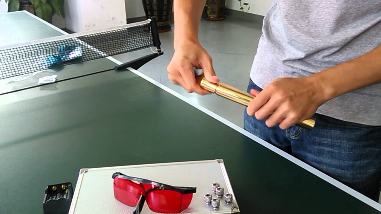Pointeur laser rouge 10000mw puissant - YouTube