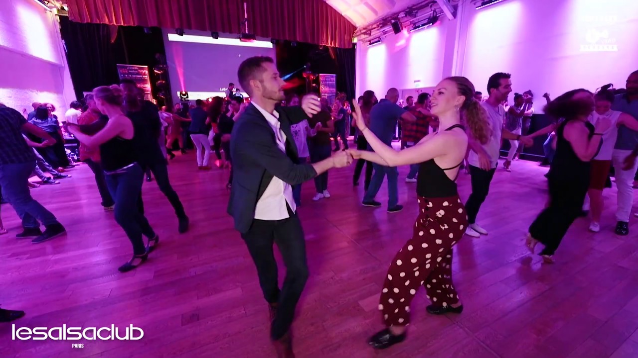 Nico & Claudia - social dancing @ LeSalsa'Club Party - YouTube