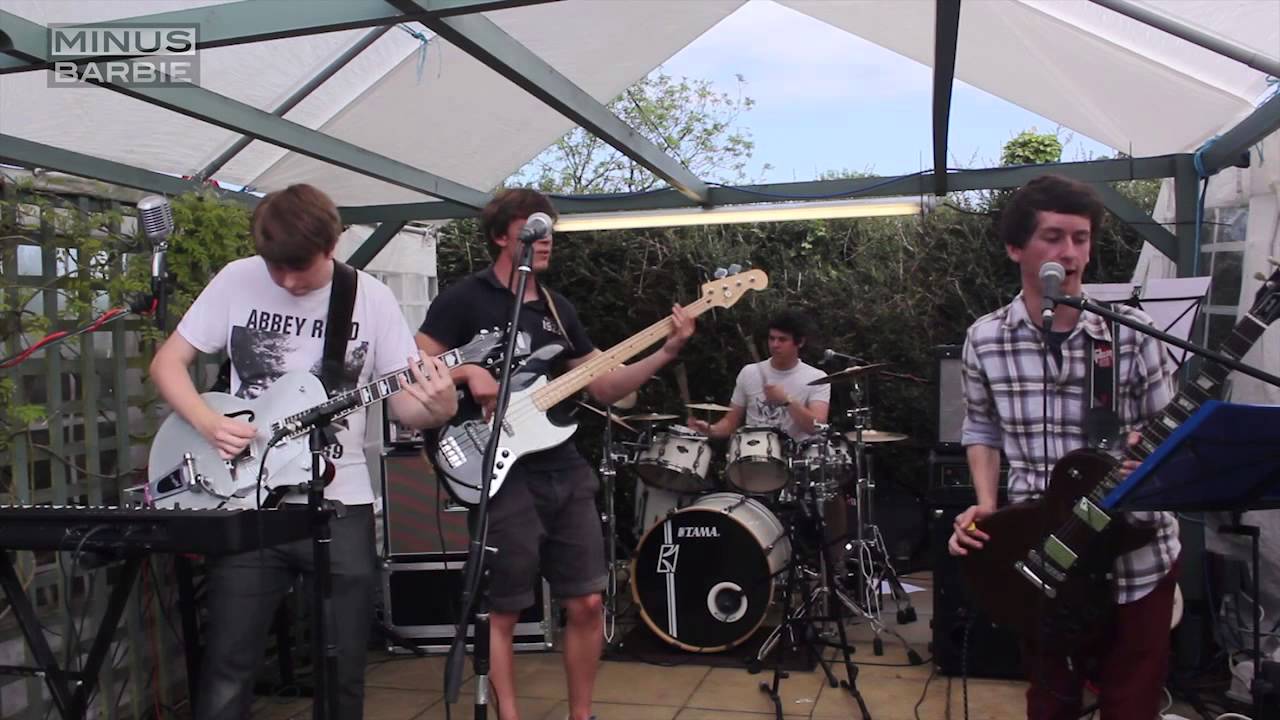 Minus Barbie - 'Foxy Lady' by Jimi Hendrix (Live) - YouTube