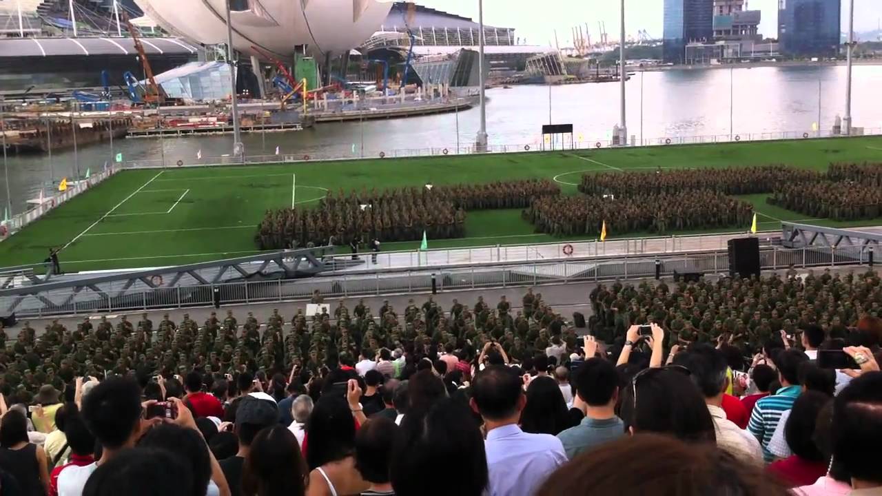 BMTC ROAR @ Marina Floating Platform (POP) - YouTube