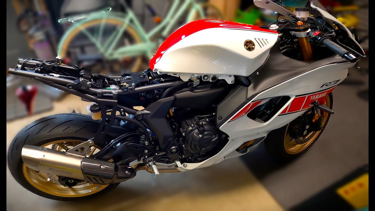 Yamaha R7 R&G Racing Tail Tidy Install | 2023 YZF R7 | First Mods - YouTube