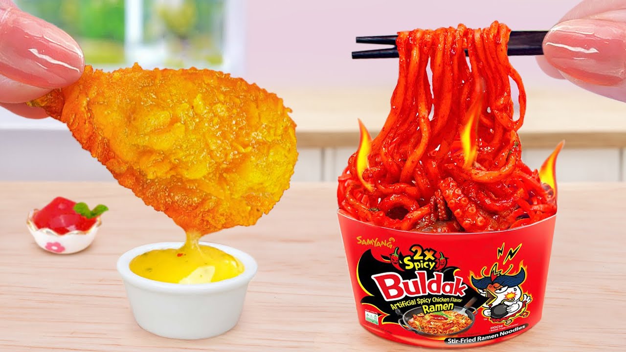 Satisfying Miniature Spicy Noodles with Fried Chicken Recipe | 1000 ...