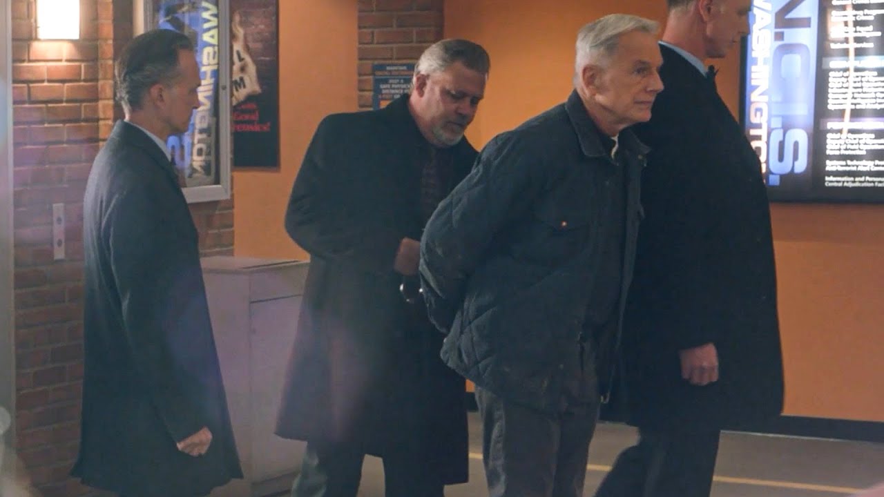 Agent Gibbs Arrested For Assault - NCIS 18x10 - YouTube