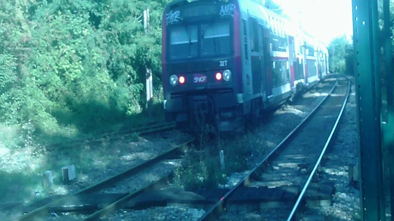 depart de train [Z5600, LONGJUMEAU] - YouTube