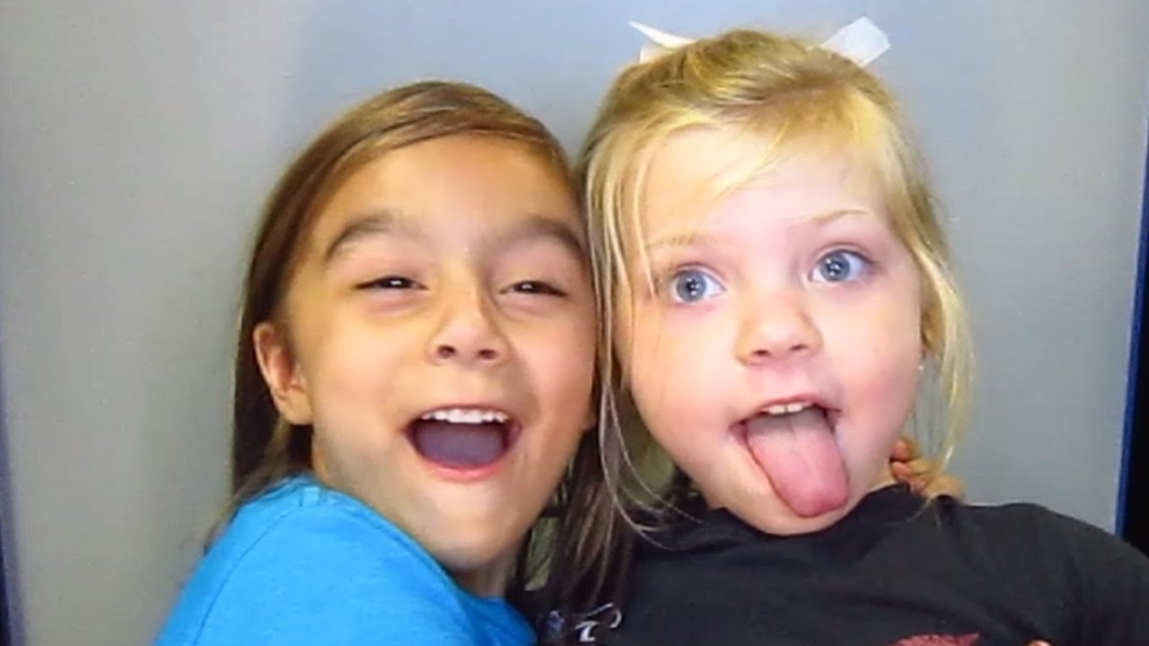BEST FRIENDS MAKE SILLY FACES! │8•10•16 DAILY VLOG - YouTube