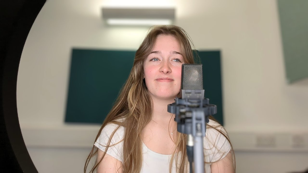 Vanja - Red (Taylor swift cover) - YouTube