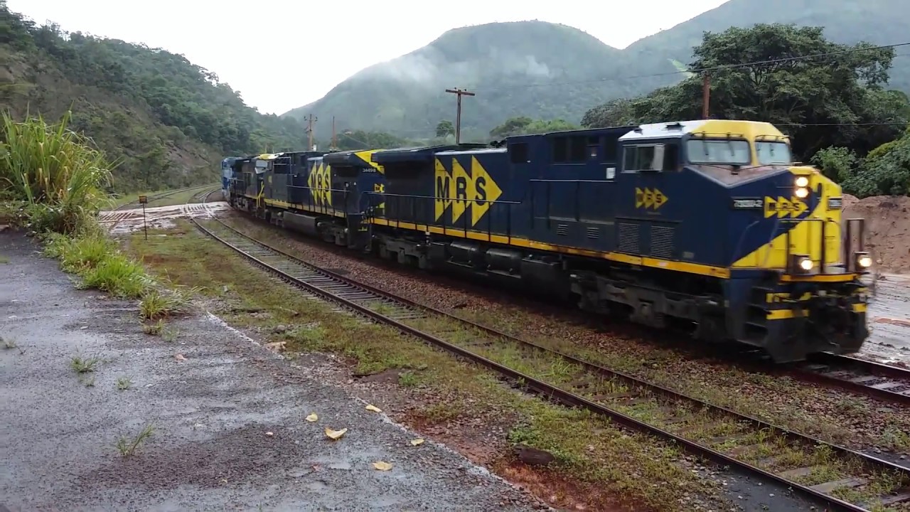Primeiro traslado de 2018 locomotivas GE ac44i 680 e 681 da Rumo - YouTube