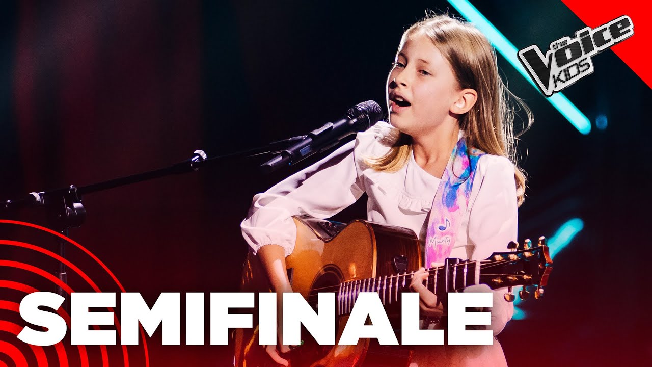 Martina canta Marco Mengoni con la sua chitarra | The Voice Italy Kids ...