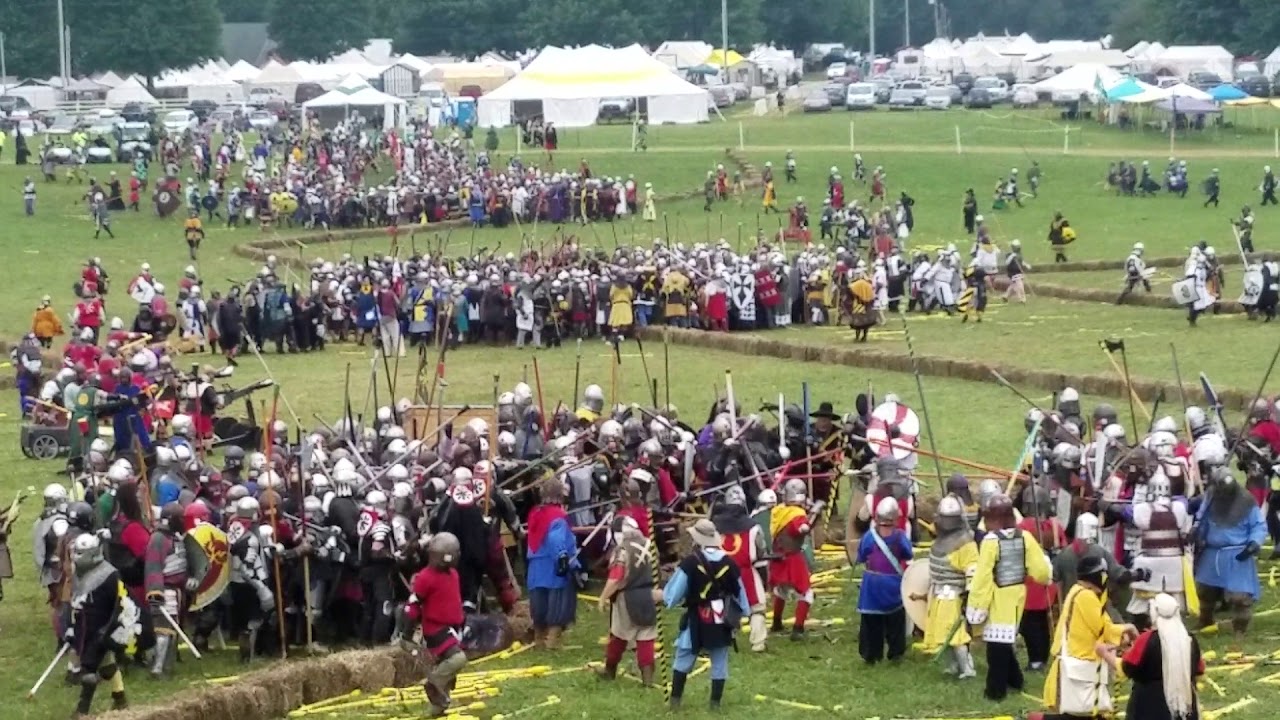 Armored Combat Wall Breach Battle Pennsic 46 - YouTube
