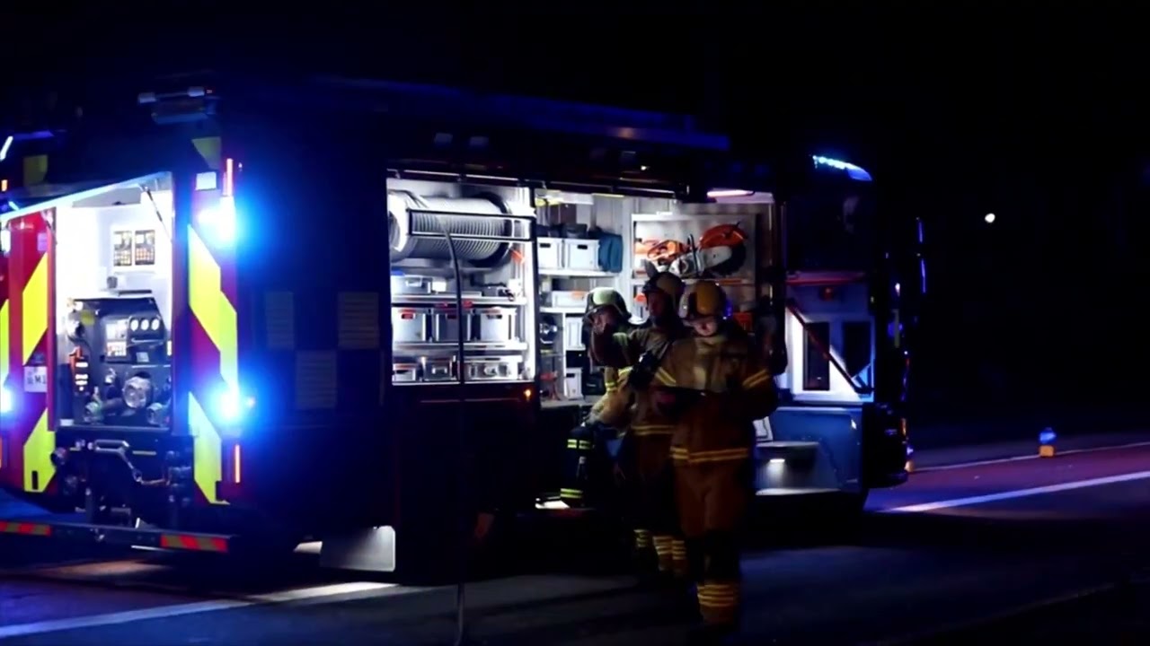 VALBY: TAXA I BRAND PÅ ÅBEN GADE - YouTube