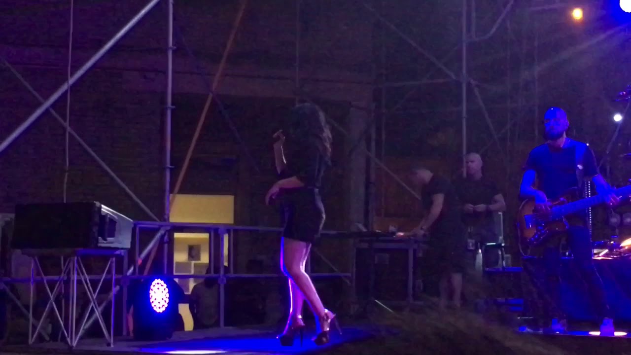 Giusy Ferreri - Festa Maria Santa Assunta - YouTube