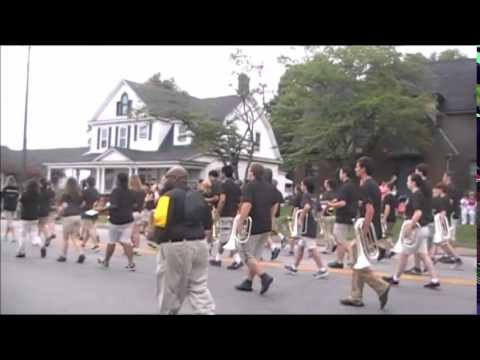 Gaffney Band of Gold in the Peach Festival Parade - YouTube