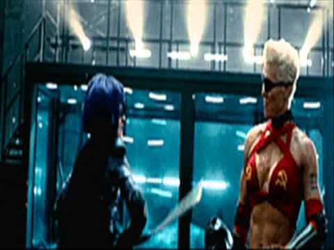 Olga Kurkulina as Mother Russia