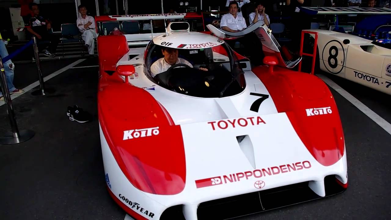 TOYOTA TS010 Engine Start - YouTube