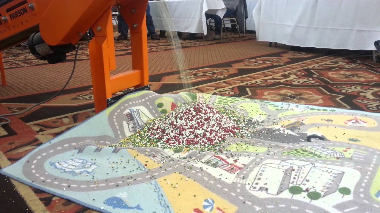 Aggregate Segregation Demo - YouTube