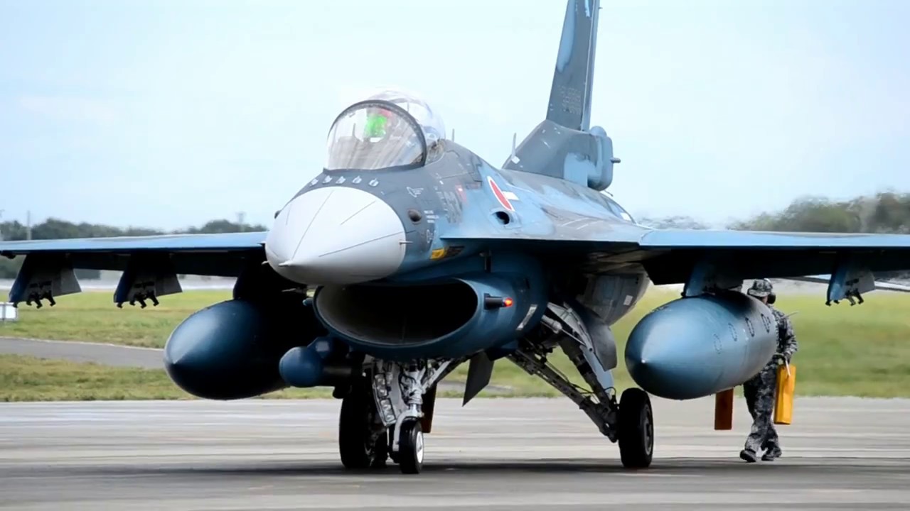 大興奮 F-35BにB-1B！【三沢基地航空祭2017】行ってきた(*' ') - YouTube