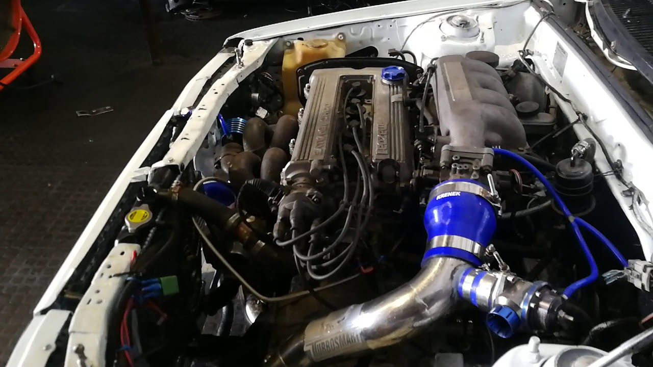 Mazda 2l 16v running dicktator in for tuning from R800 - YouTube