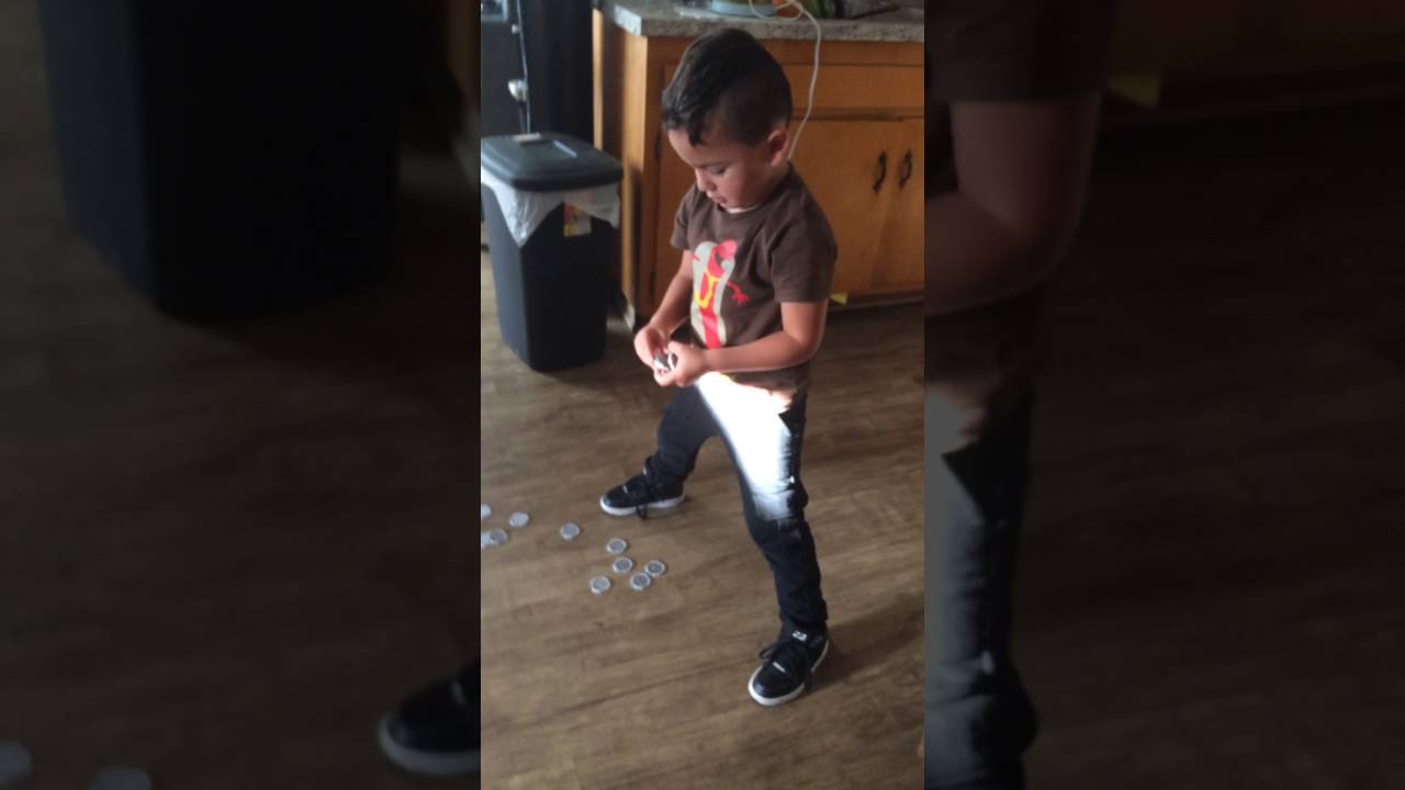 Baby's butt crack - YouTube