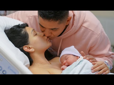 BIRTH VLOG | EXTREMELY EMOTIONAL AND RAW