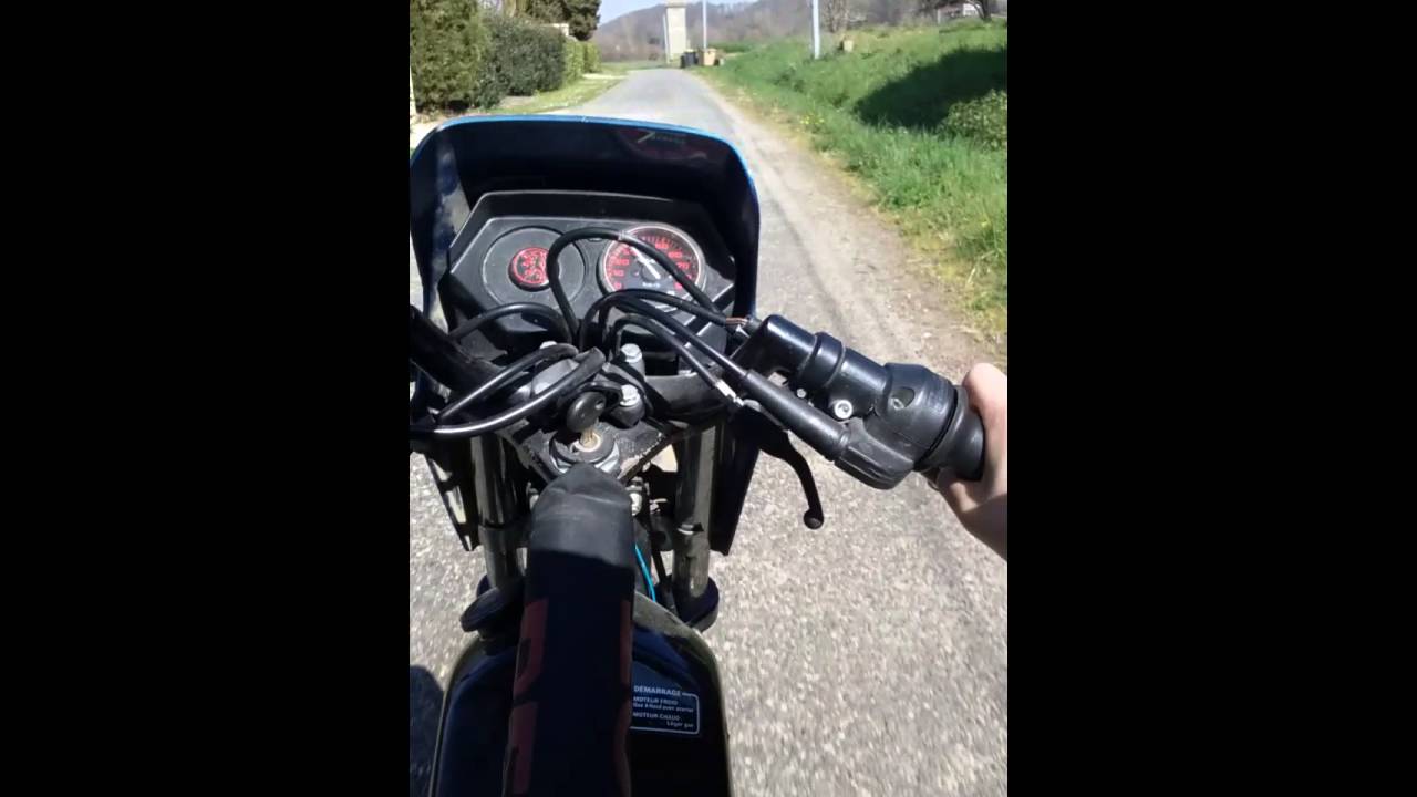 Mobylette 103 rcx à 90 km/h - YouTube