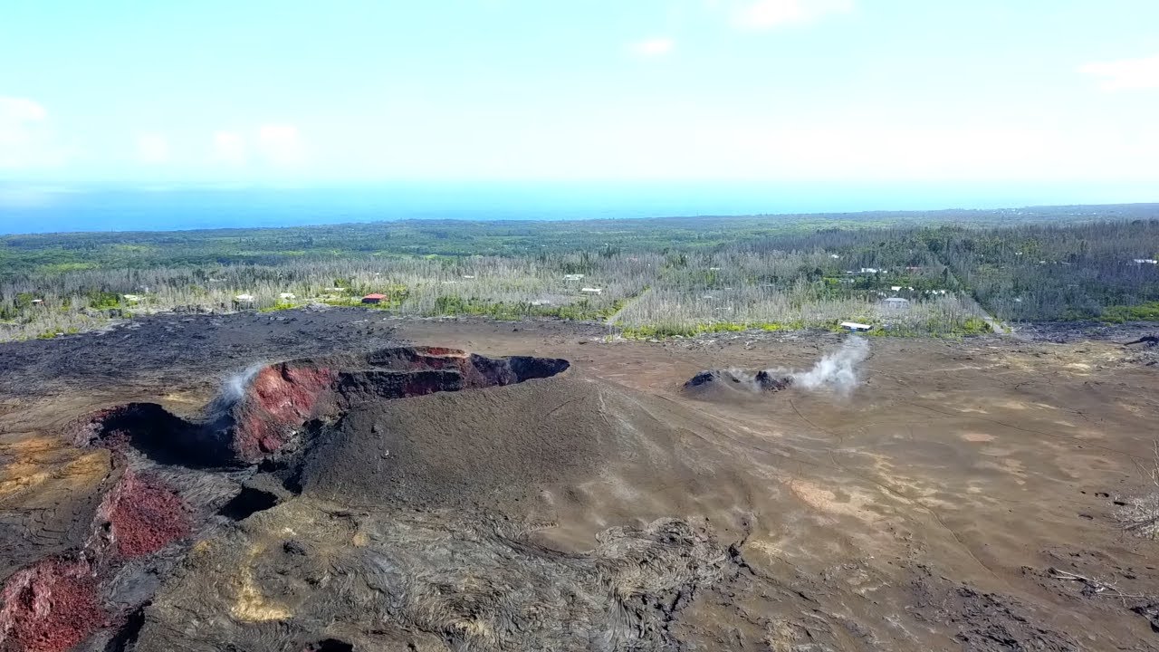 Closer Look at the Hawaii Kilauea Volcano Fissure 8 in Leilani Estates ...