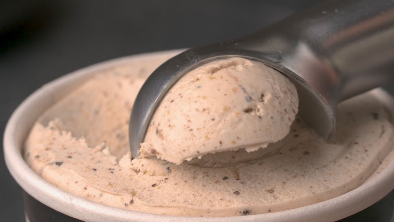 Chapman’s Super Premium Plus Cookie Jar Ice Cream - YouTube