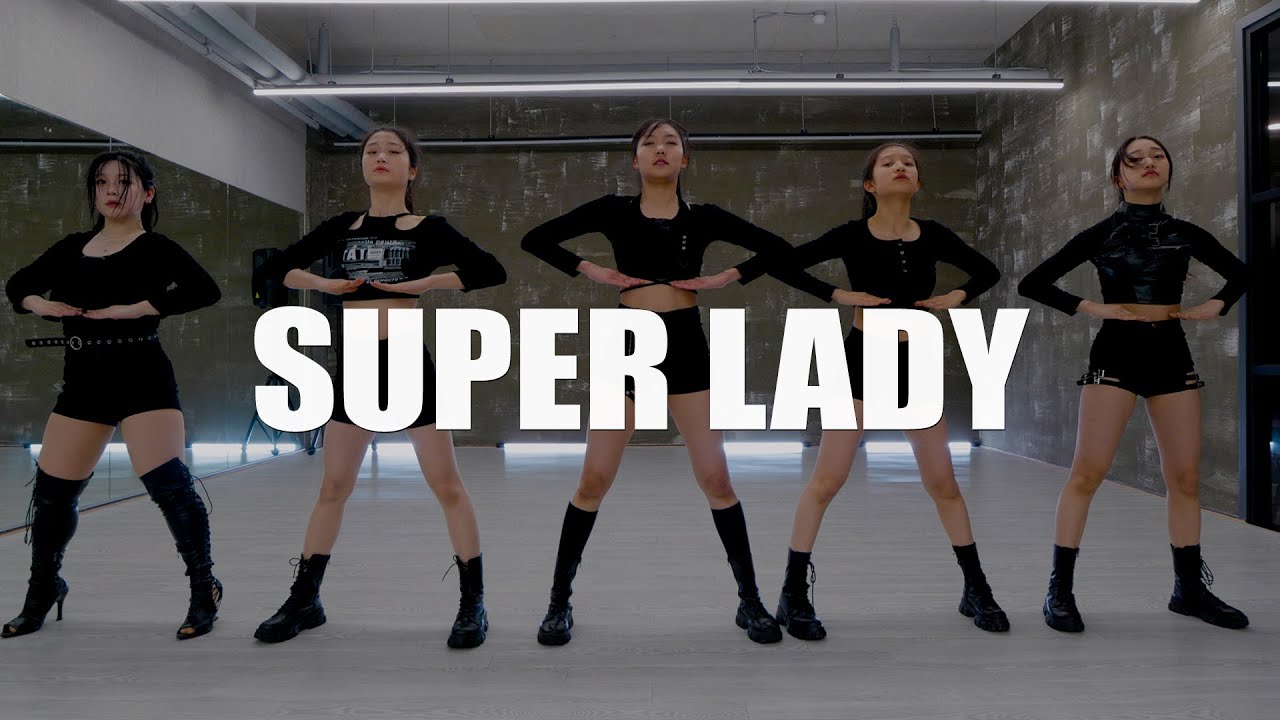(여자)아이들((G)I-DLE) - 'Super Lady' Dance Cover - YouTube