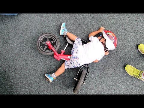 KIDS: Clumsy and funny! - Can you hold your LAUGH? - YouTube