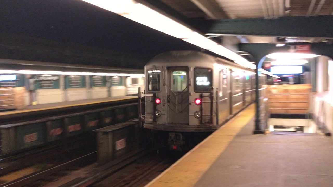 MTA: R62A (7) Garbage Train at 40 Street - YouTube