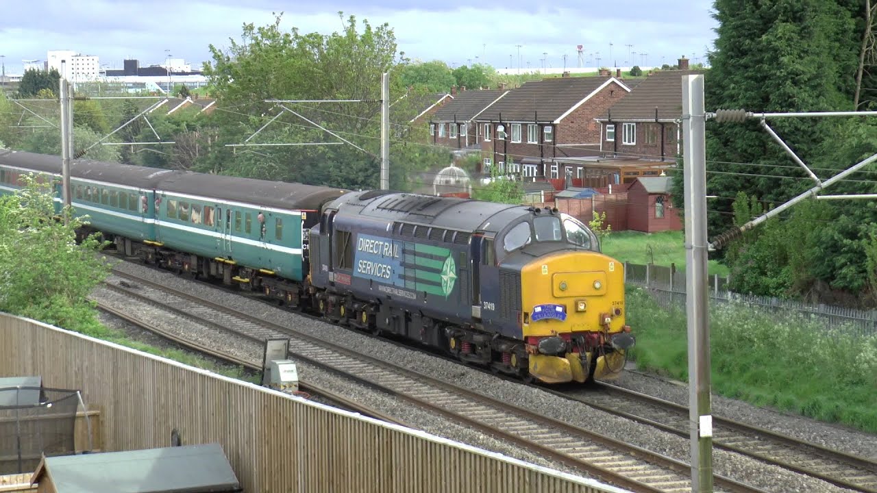 Full Thrash from "37419" with 12 stock & loco 57310 on 1Z46 to Crewe ...