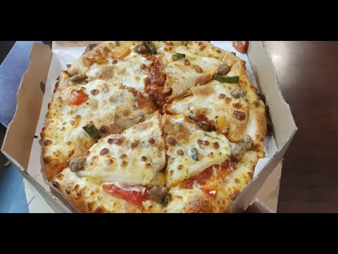 Review American Pie Super Meaty Bolognese Pizza Domino's Pizza (Ukuran Medium Harga Rp85.000 ...