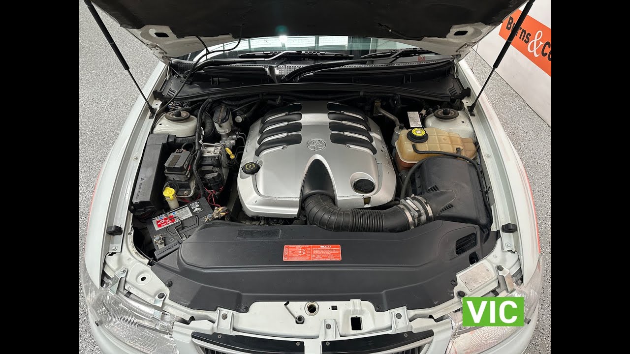 2000 Holden Commodore VT V8 S.A. Police Car - Engine Video - YouTube