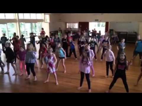 Jump jamming to funky town - YouTube