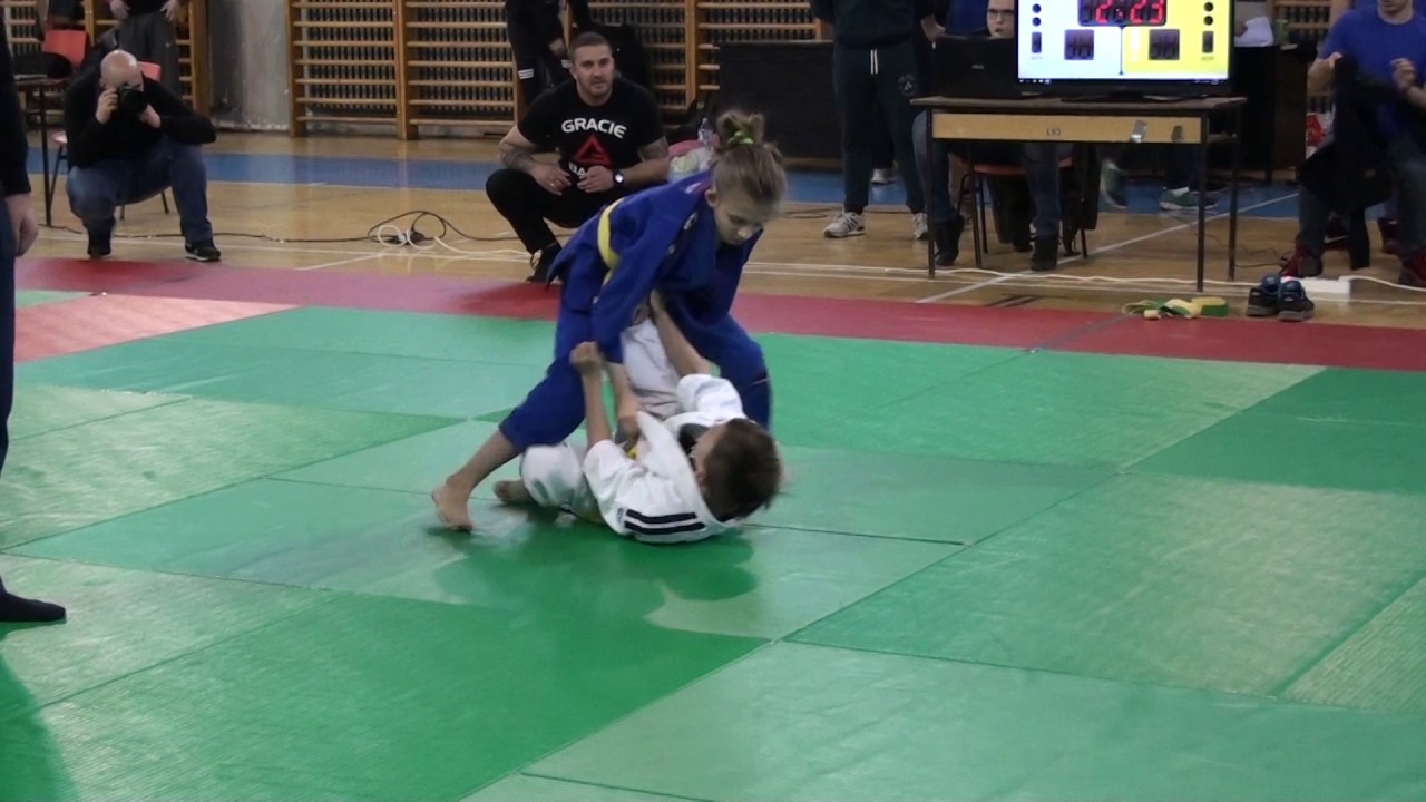 Nis BJJ Open 2017 - Super fight - Girl vs Boy - "BJJ 4 LIFE" Daniela ...