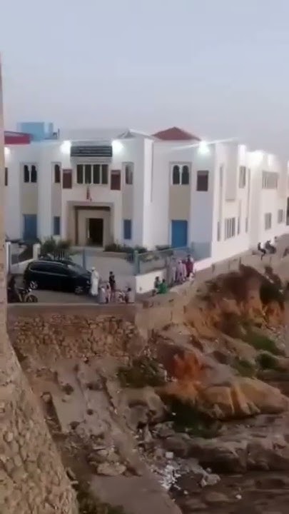خطير جدا تراجع البحر بشكل كبير في مجموعه من الدول ما السبب وهل هو بداية التسونامي Youtube